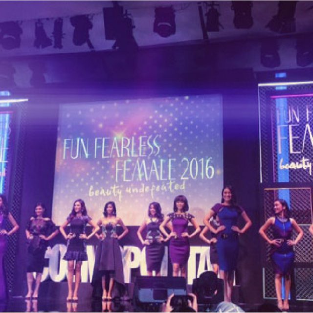 backdrop panggung Fun Fearless Female 2016 by cosmopolitan
